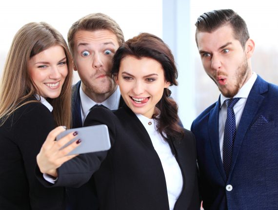 Social Media in the Workplace - Hunter Global Business Solutions